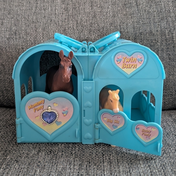 Toys | Vintage Toy Pony Luv Pony Horse Barn Blue Playset With Figures ...
